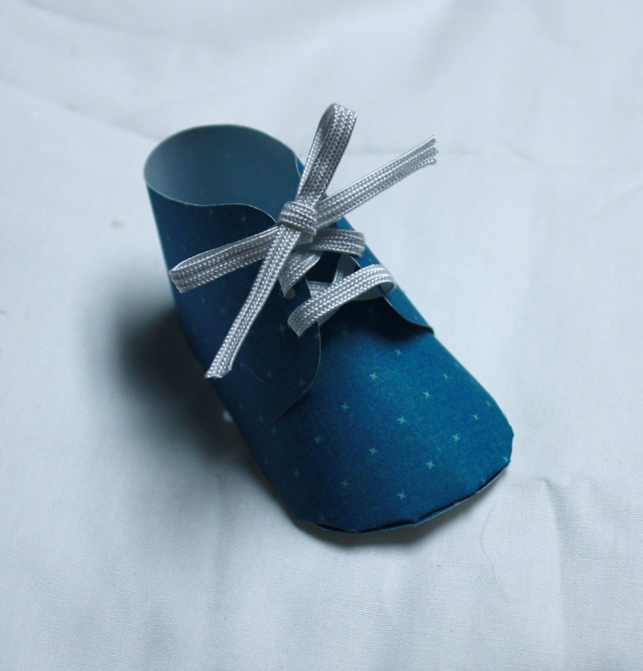 Christys Stitches: Paper baby shoes