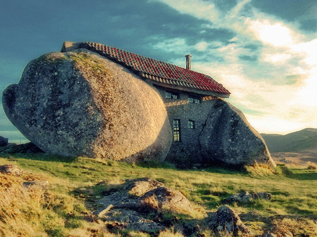 Trendy Trend Home: You call that a Rock house....This is a ROCK HOUSE