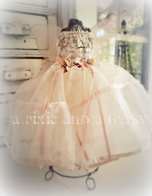 A Pixie and A Gypsy: DRESS FORMS