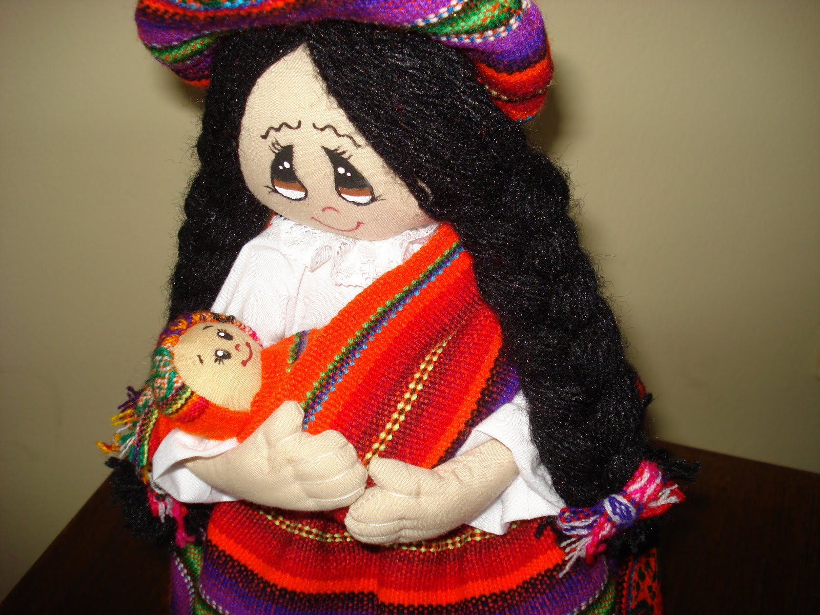 HECHO EN TELA POR VICKY: CHOLITA ROCIO CON BEBE