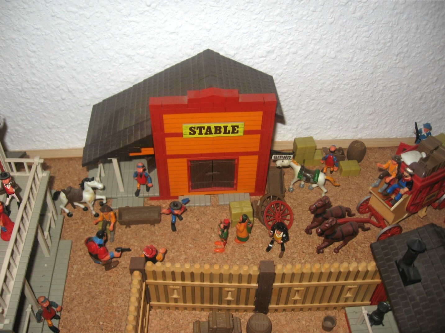 EL KIOSKO DE AKELA: Exin West