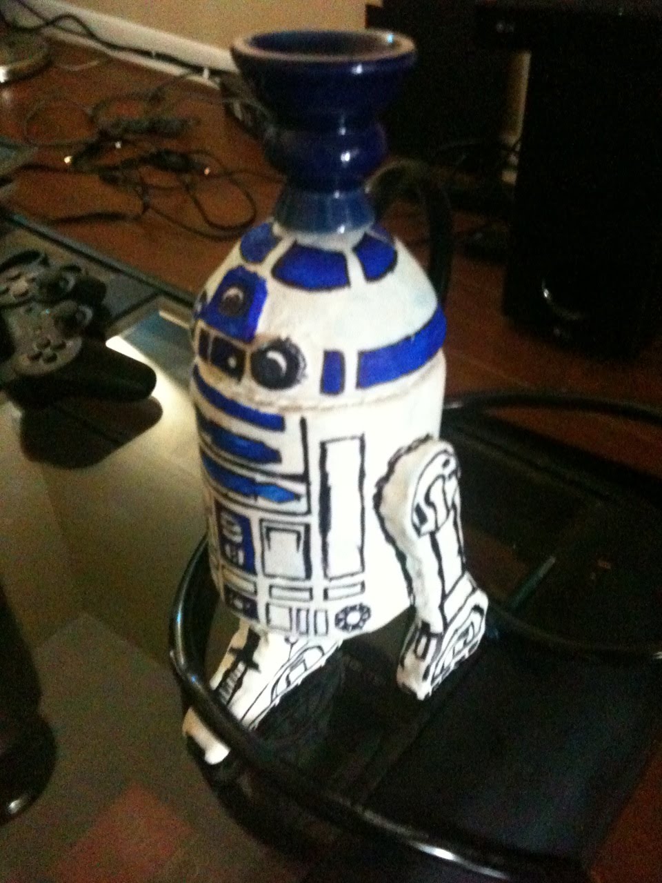 HookahPro Madness: Star wars R2D2 hookah w/ LightSaber Handle 4 ...