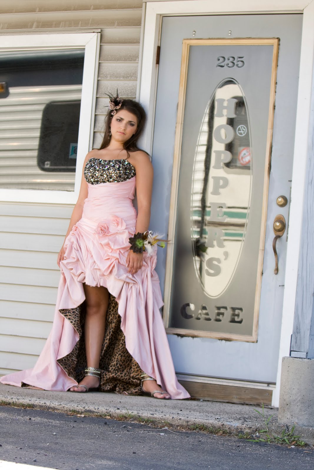 Photography...simply a matter of light!: Trash the Prom Dress...