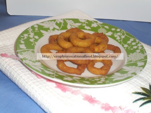 Chegodilu-South Indian savory snack. | simply.food