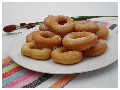 Daring Bakers Challenge October 2010 ~ Doughnuts | simply.food