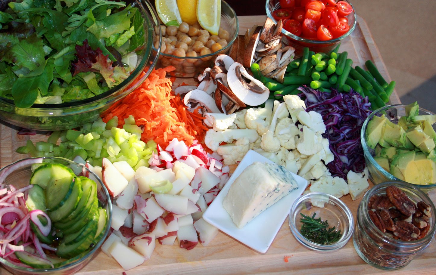 Om Chef : Chill Out Mediterranean Style with Enlightened Salad Ingredients