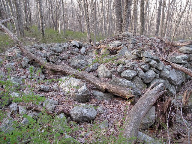 Rock Piles: More on the large oval piles from N. Stonington CT with ...