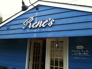 Fare La Scarpetta: Rene's Bakery in Indianapolis