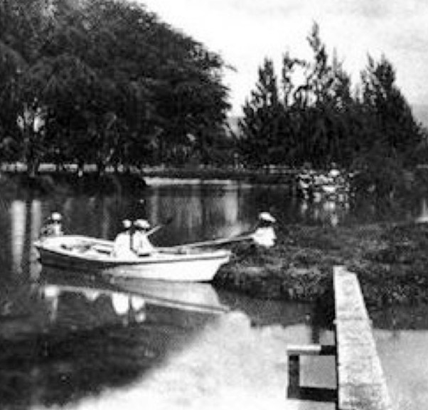 Waikiki Time Machine: Makee Island
