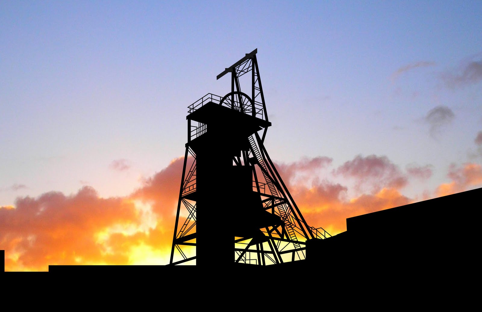 Mike Pendry Design Mining Images: Golborne Colliery near wigan