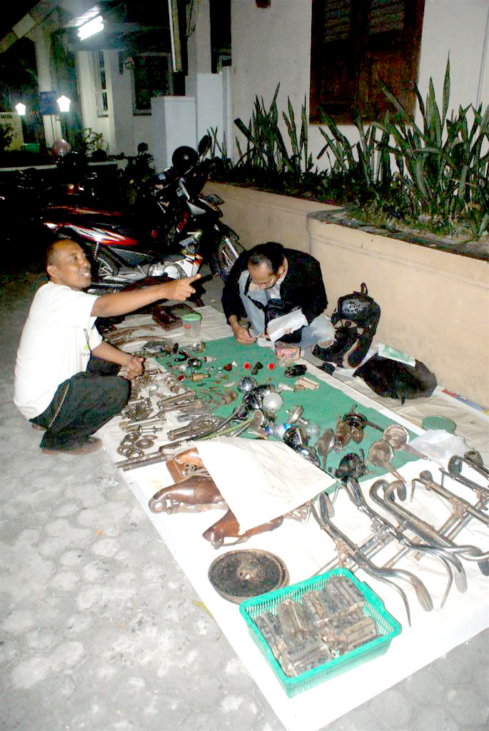 KORAN JOGJA: = Pameran Pit Onthel 2010. INDISCHE FIETSEN. Bentara ...