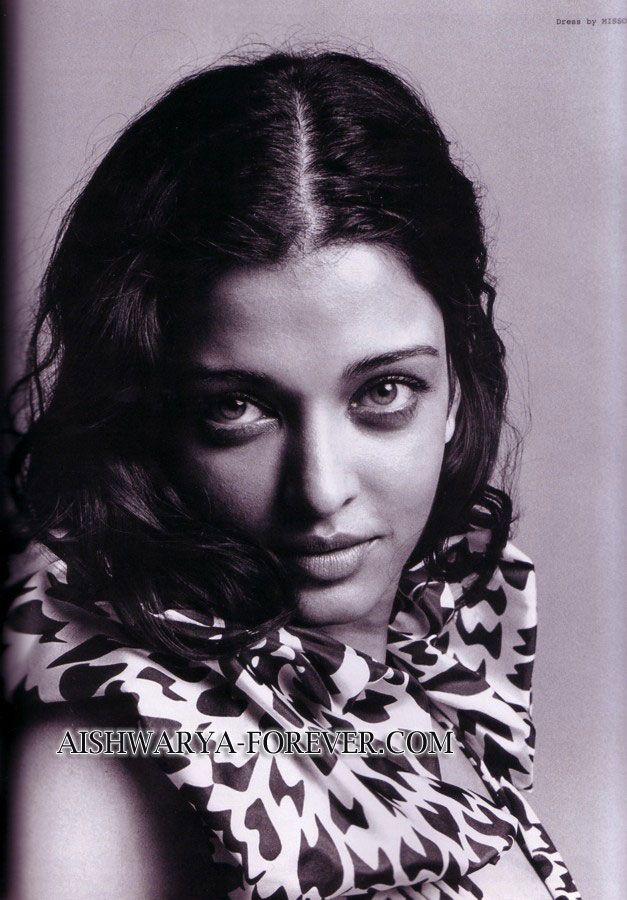 Bollywood Actress World (Original): Aishwarya Rai , Rare Magazine Scan