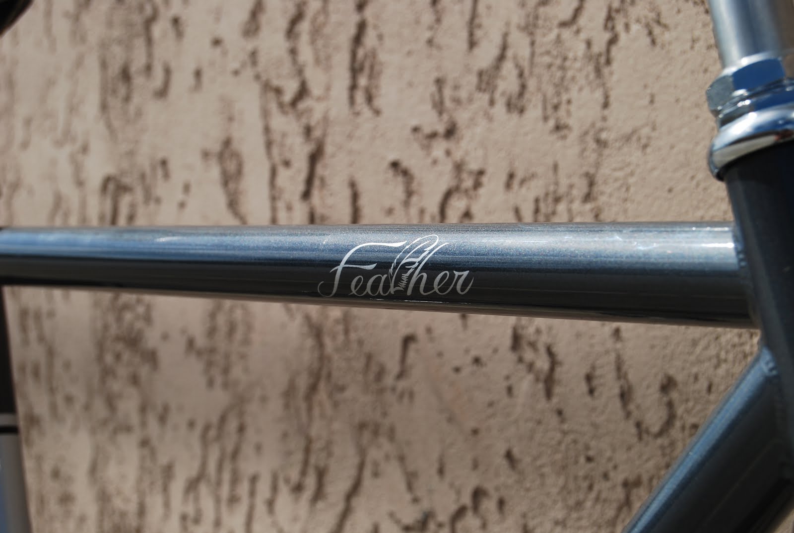 Ace Metric Cycles: Custom Fuji Feather