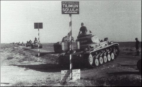 DAK GUNS - Panzer II - Light Tank ~ The Deutsches Afrikakorps Online ...