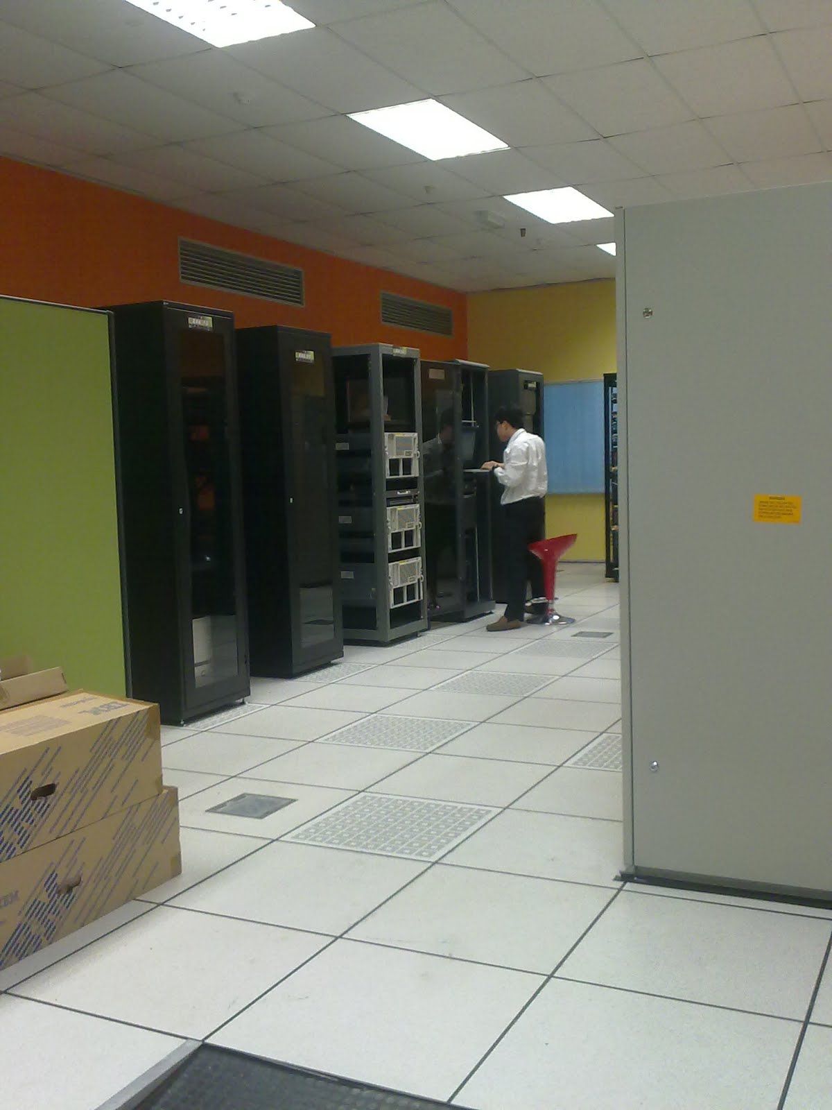 ~once in a lifetime~: Beku di bilik sever