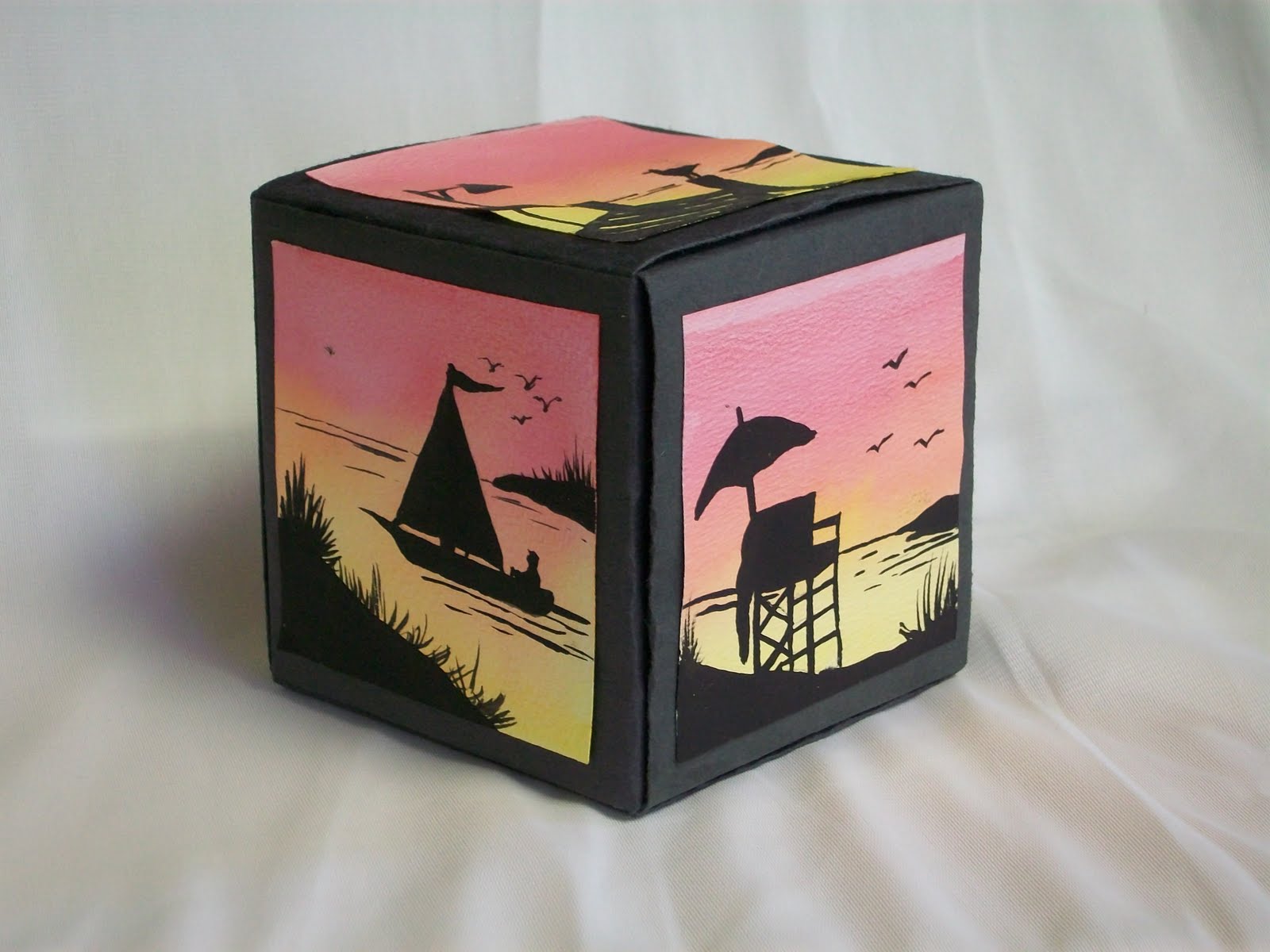 Lynn's Craftworld: Silhouette cube