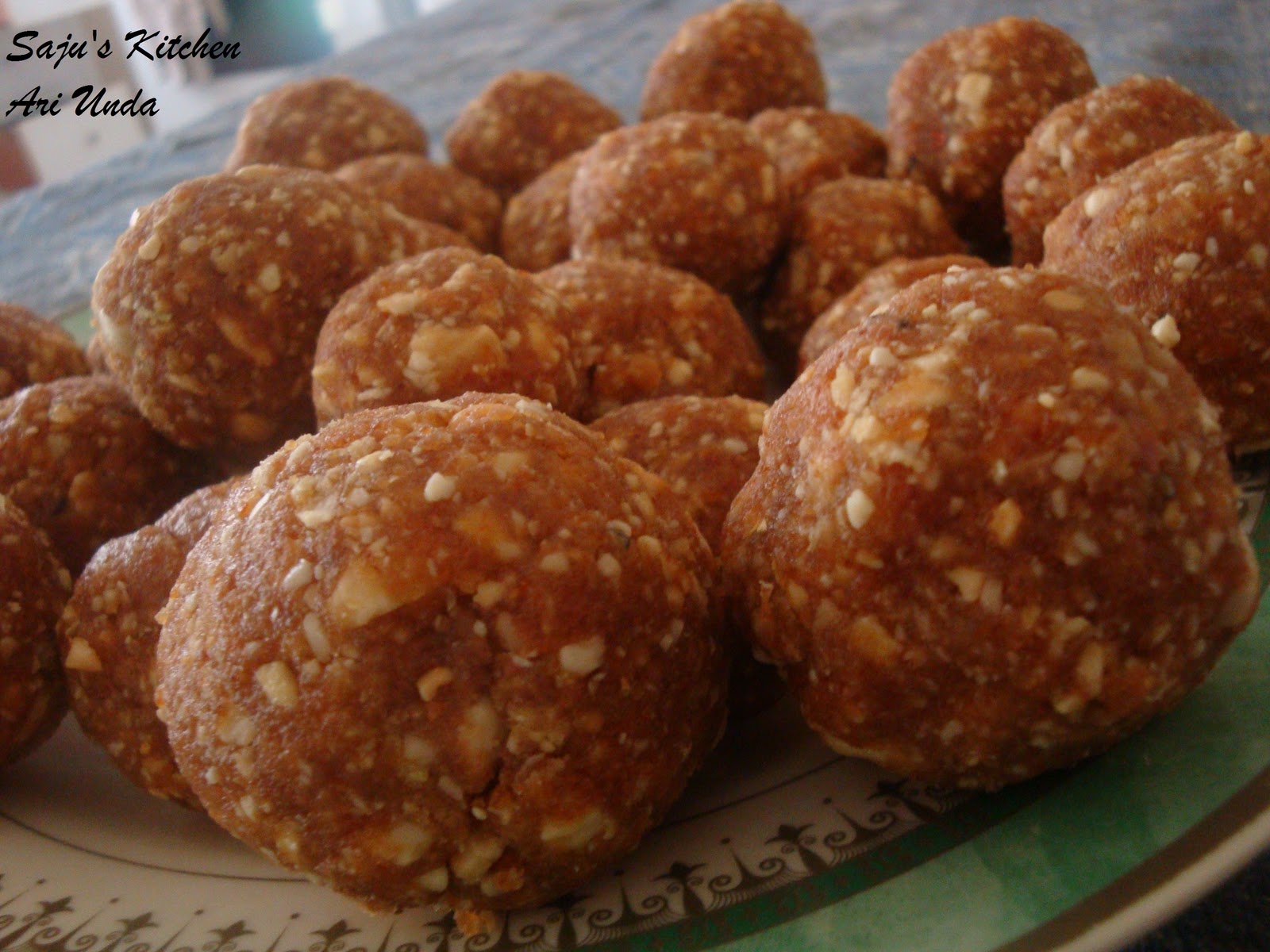 Saju's Kitchen: Ari Unda (Rice balls)