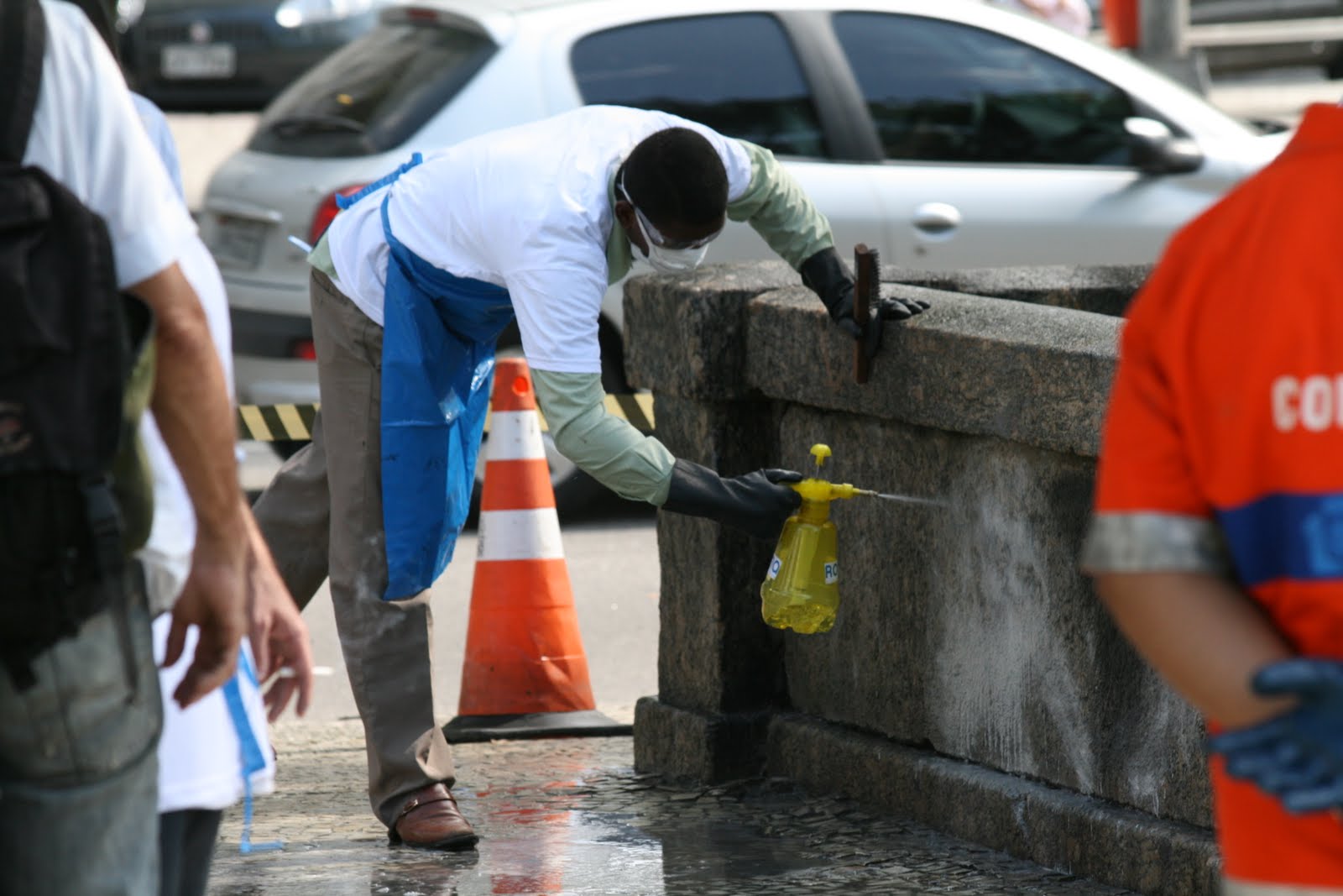 Becoming Brazilian: Pee Wall Scrubbed