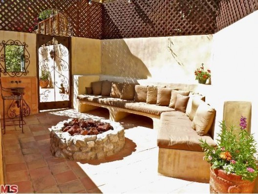 mojorising: Jim Morrison's house and garden on love Street in Laurel Canyon