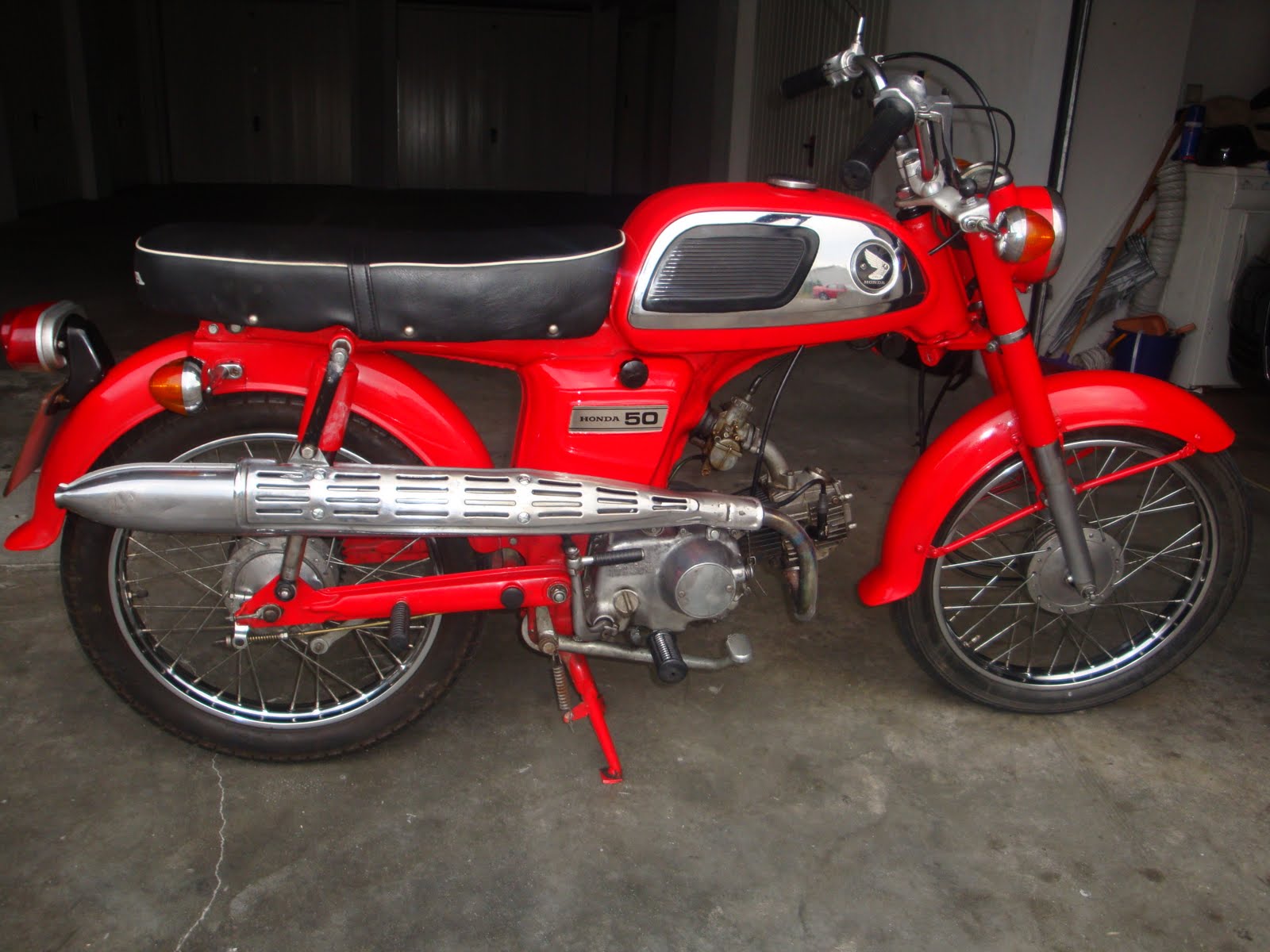 PAÇO BRANCO - Clube de Amigos de Ciclomotores Antigos: HONDA 50