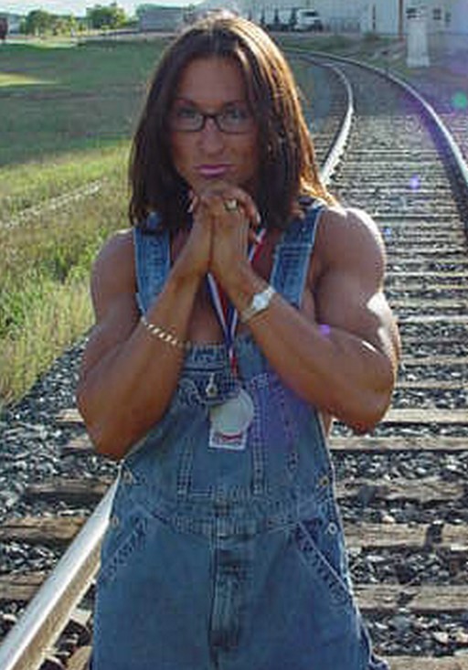 Biceps of Love: Autumn Raby.