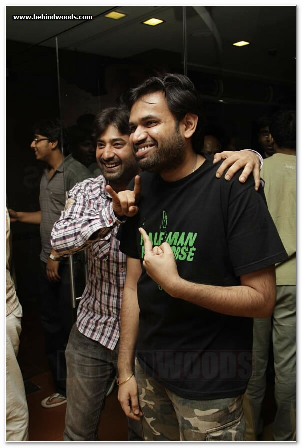 cute photos: Pia and sinmayi at BALE PANDIYA PREMIEREshow photos