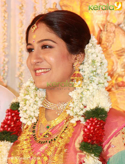 Shweta Mohan Indian Playback singer very hot and cute images | Free ...