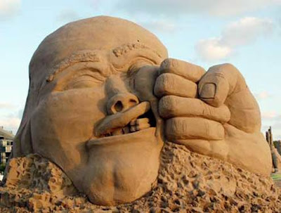 Wah G Wah - One Stop Blog: Funny sand Sculptures