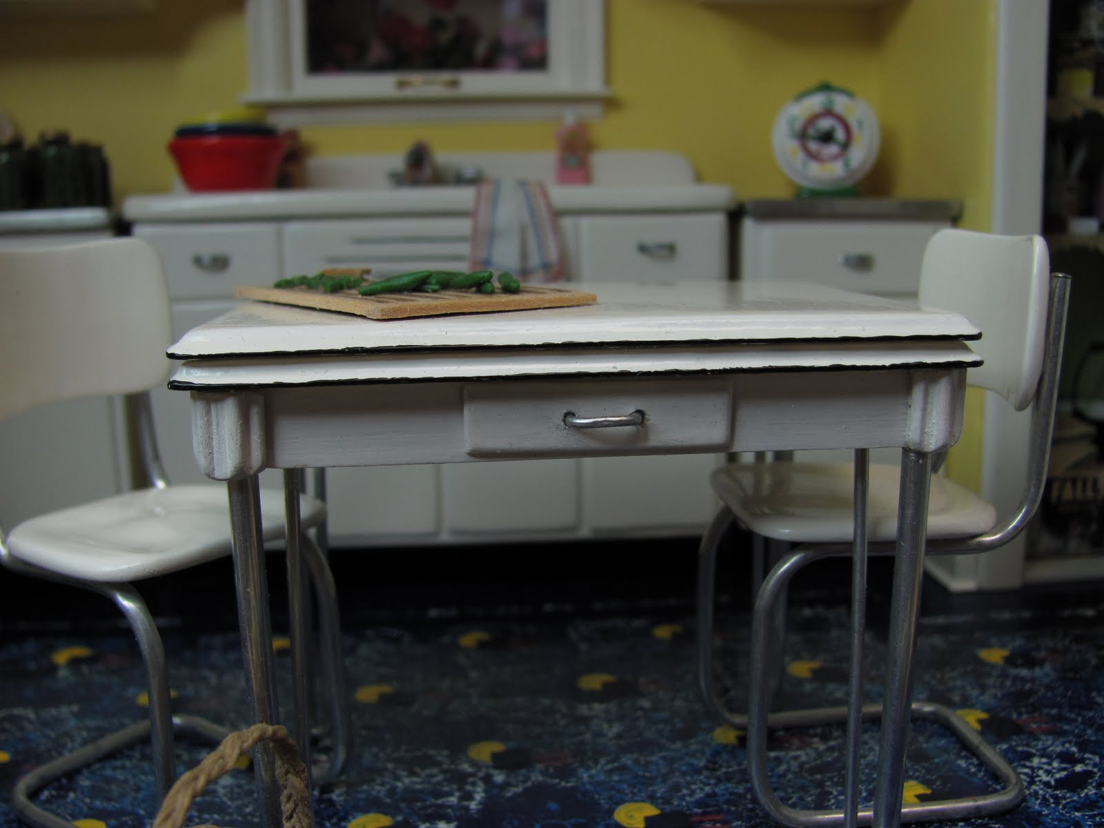 Dollhouse Miniature Furniture - Tutorials | 1 inch minis: 2009