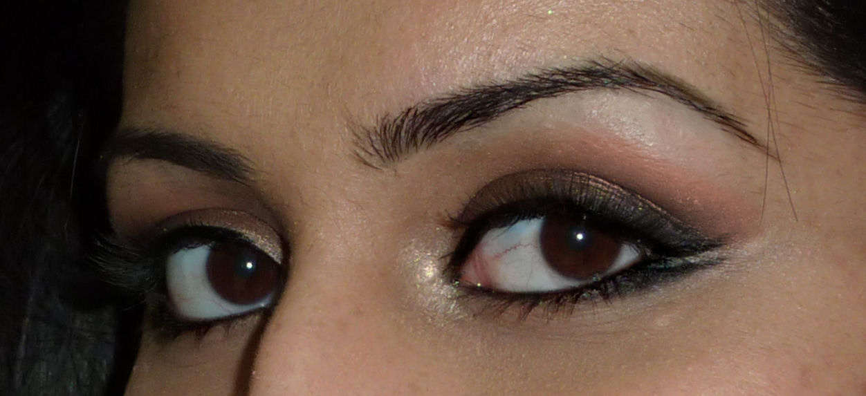 *The Makeupholic...*: Double-winged liner ...