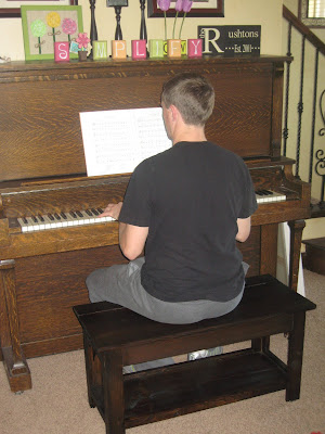 Crae's Creations: DIY Piano Bench