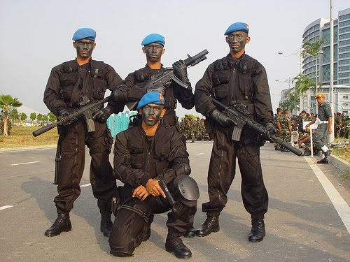 frekuensi-ku*: PASKAU*