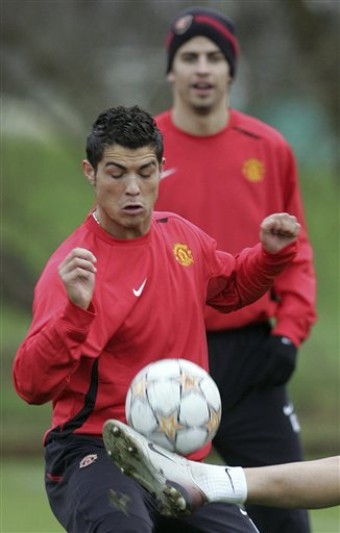 Gerard Pique And Cristiano Ronaldo Manchester United