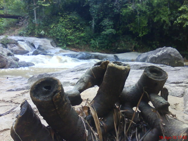 @LoNG TT: SANTAI DI JERAM GADING RESORT JELEBU N9