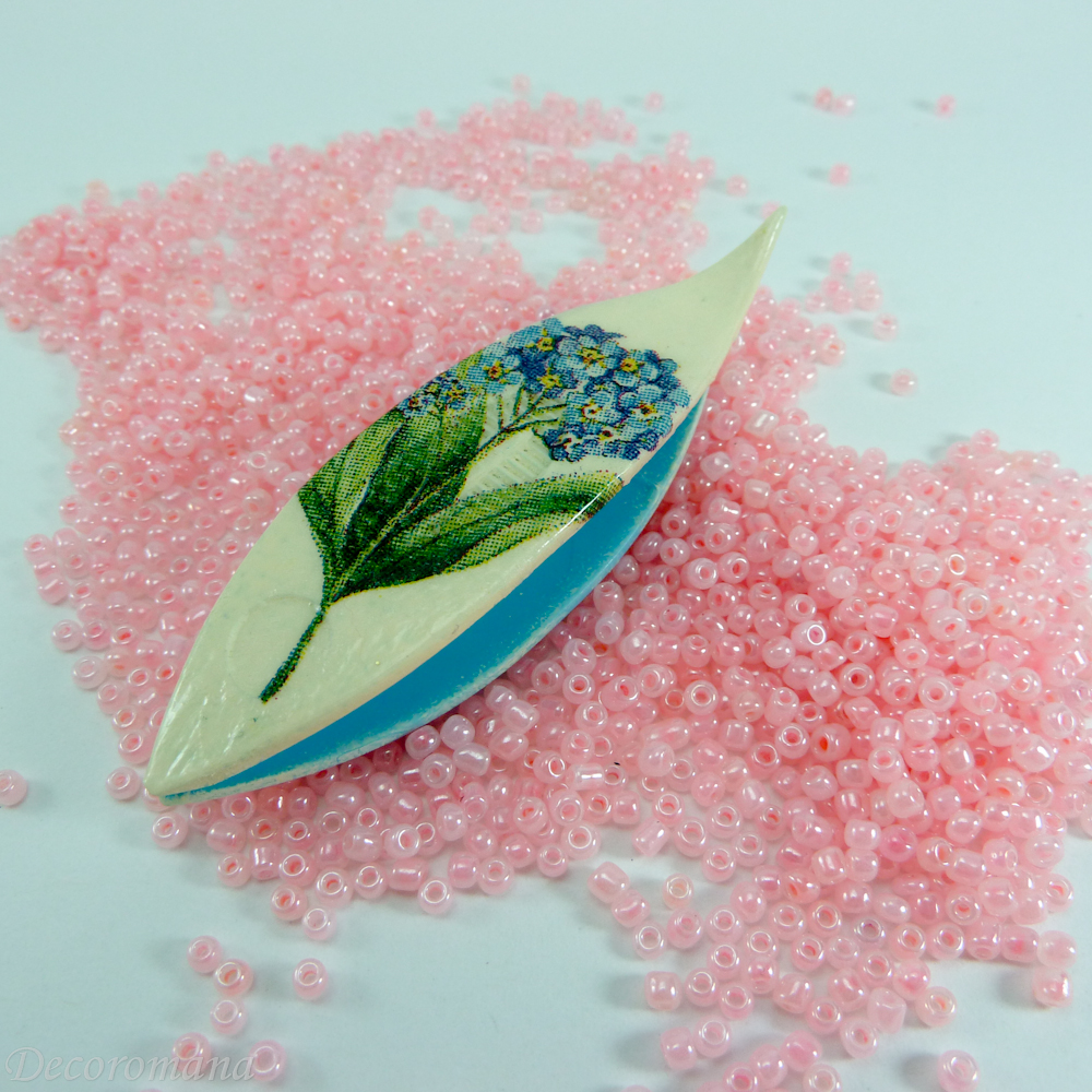 Decoromana: Decoupaged tatting shuttle