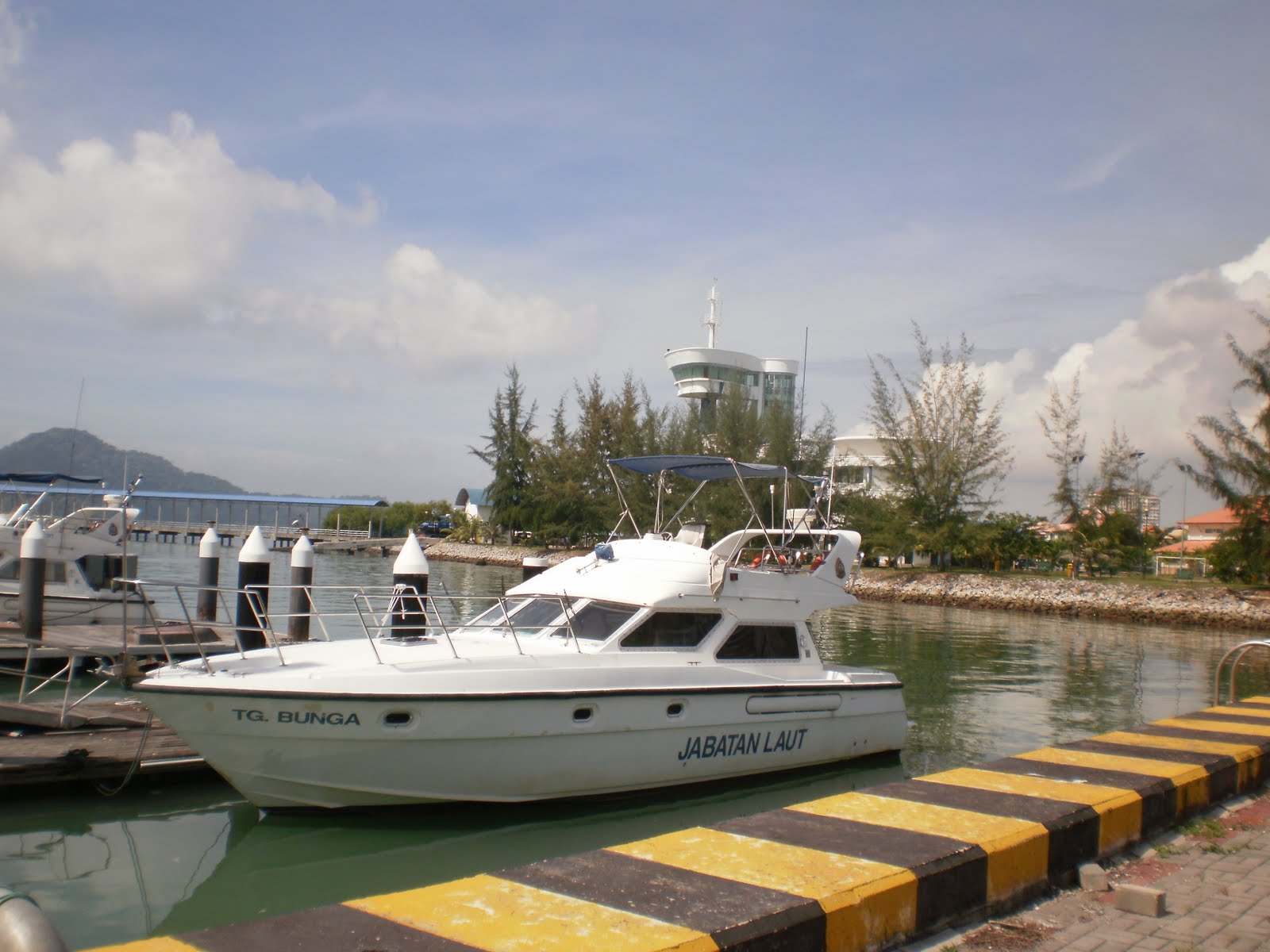 ..AJARKAN AKU..: Jabatan Laut...Penang