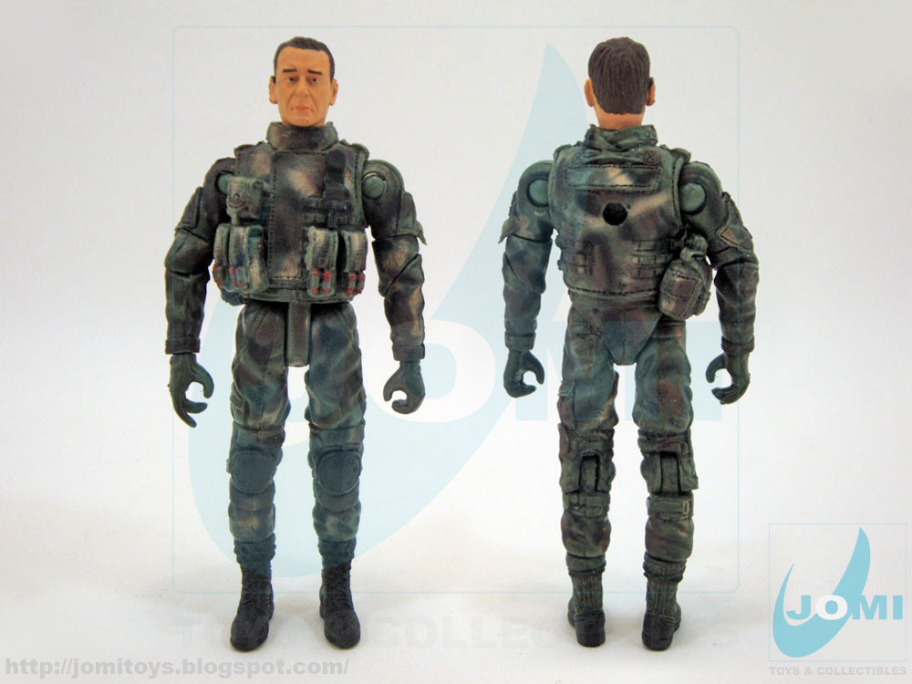 JoMi toys: Elite Force Humvee - 1st Marine Division
