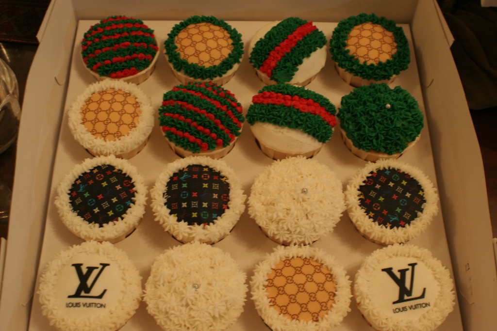 Farisha's Cupcakes: Designer Labels