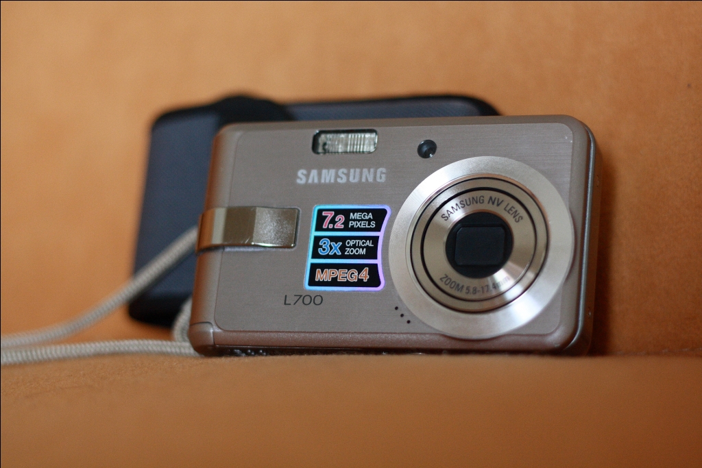 Kamera SAMSUNG L700