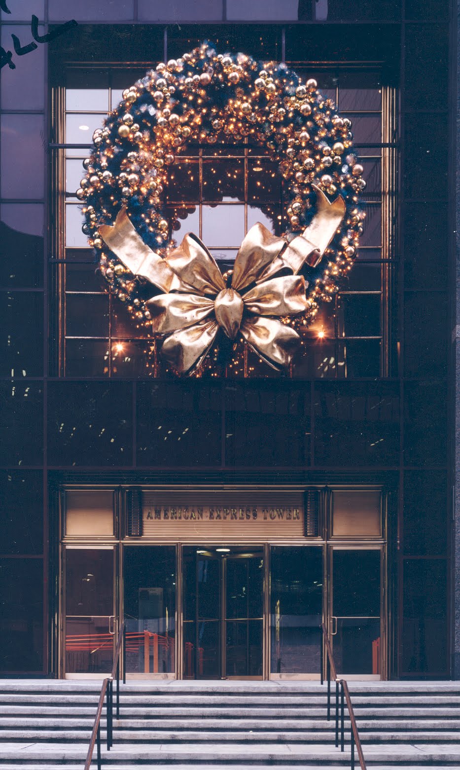 Design Solutions....Stephen Stefanou: American Express World Headquarters