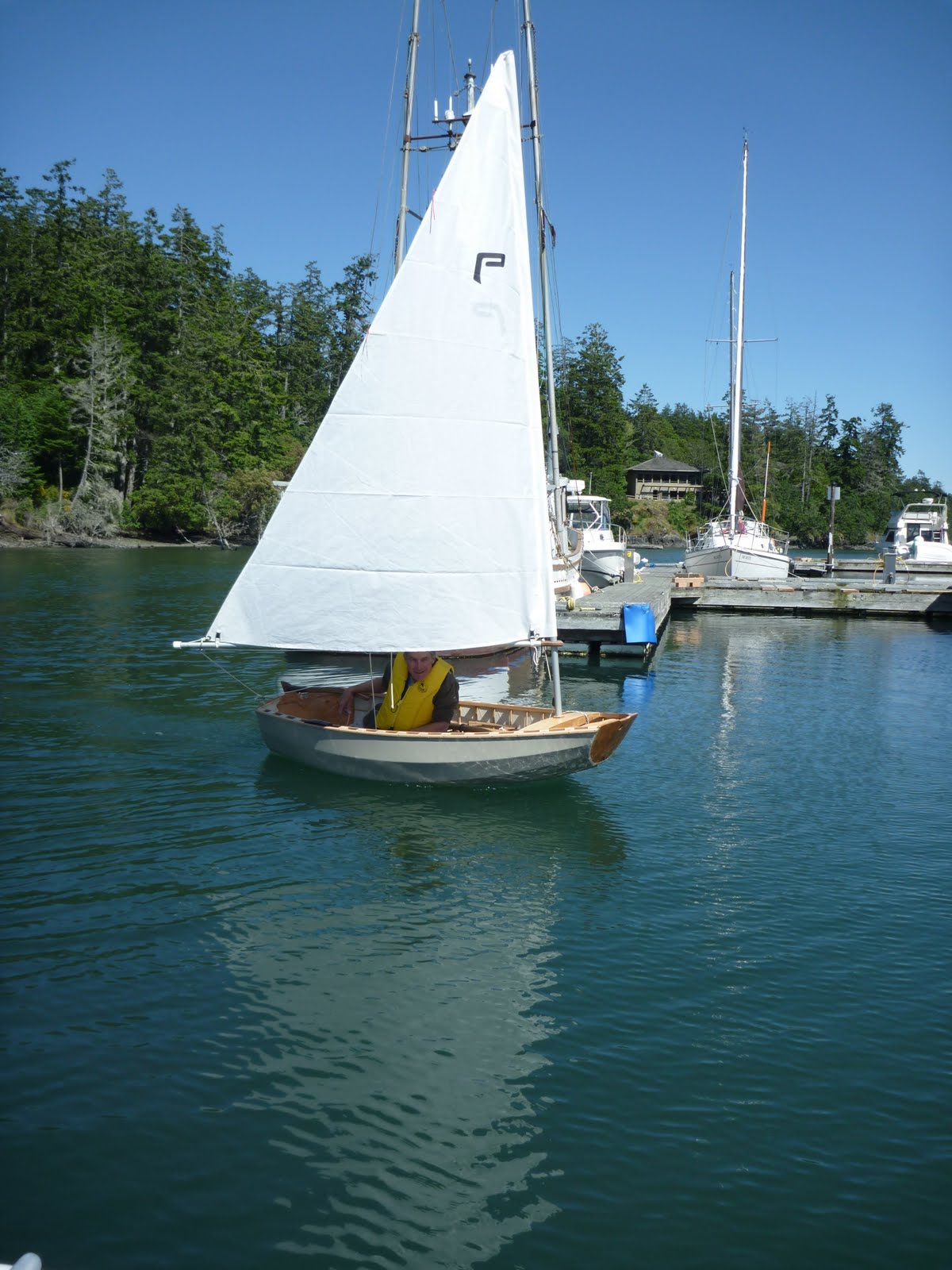 Mostly About Boats : The "BLACK FLY" Dinghy 7: First Sail