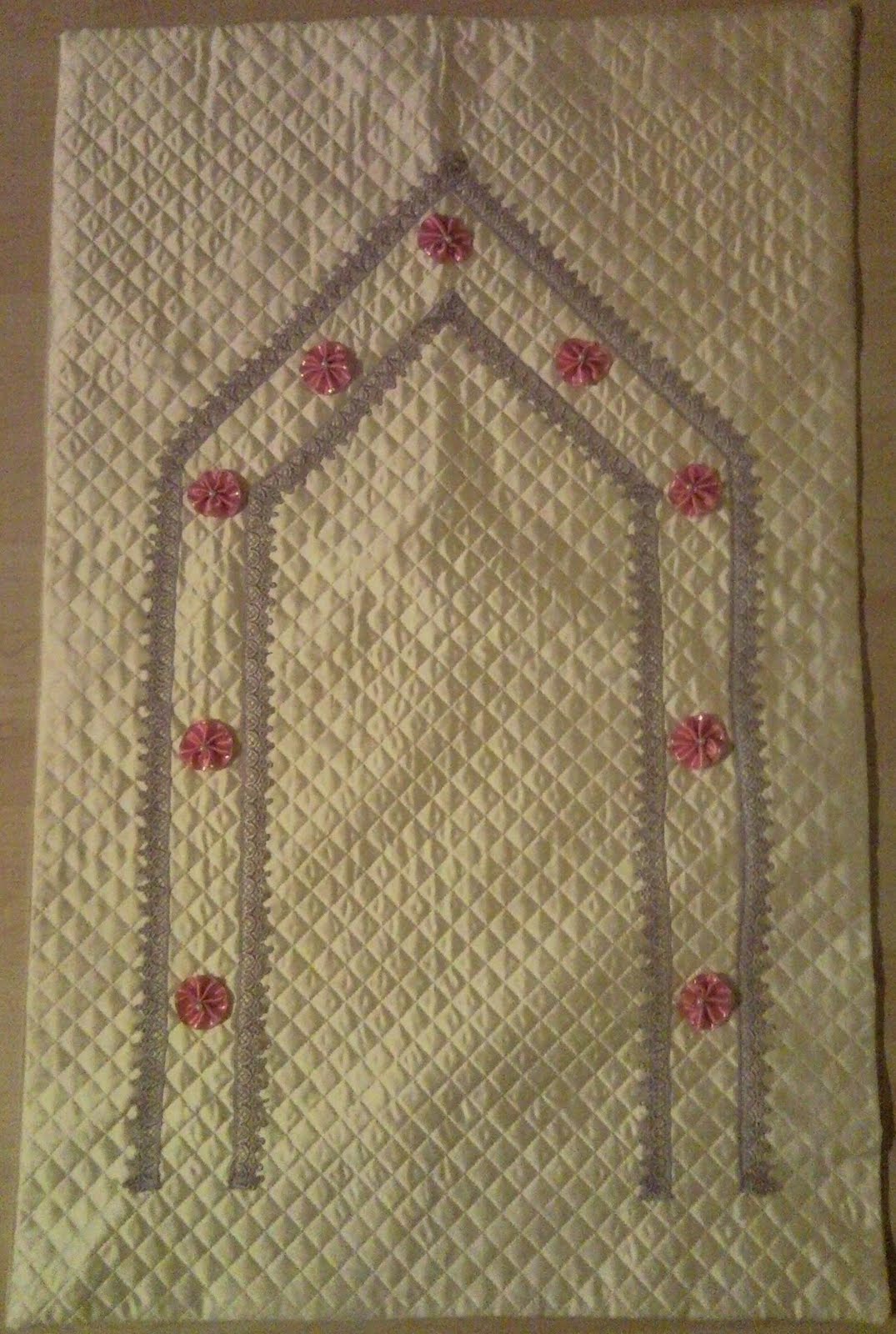 Islamic Homeschooling: Prayer Rug Ideas for Kids