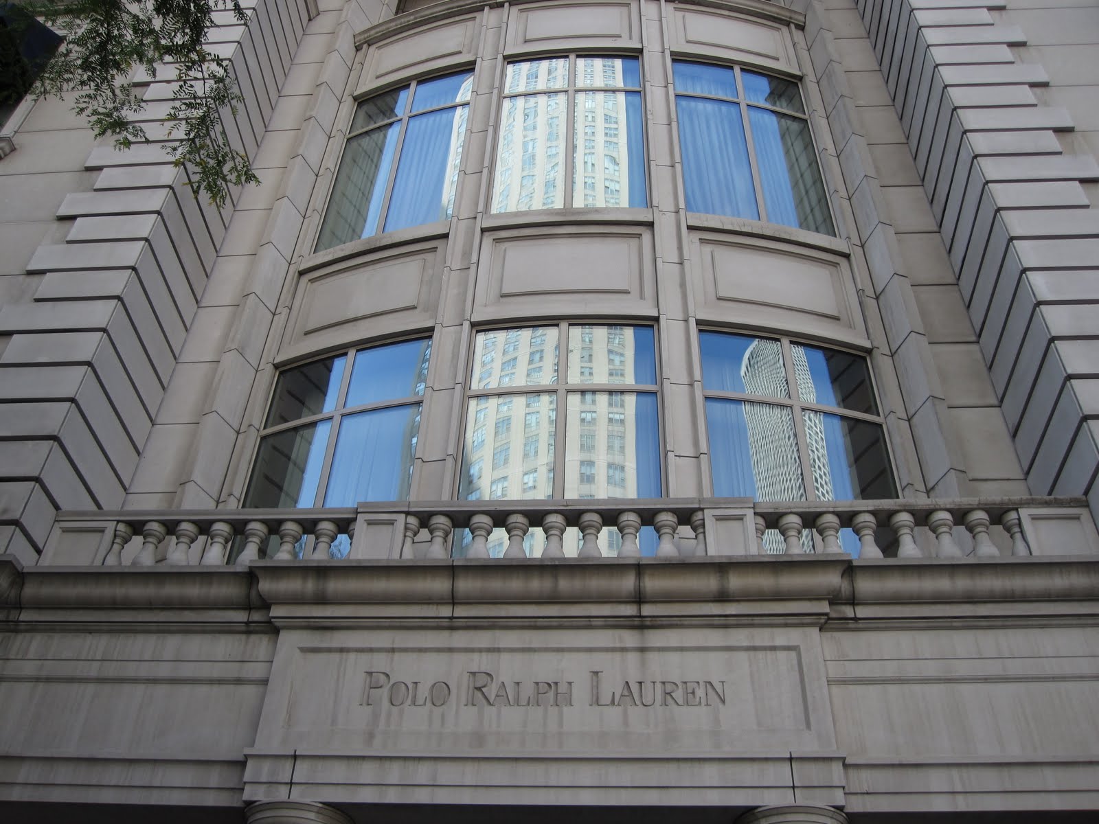 Joe Ruggiero Designer/ HGTV Host: Ralph Lauren Chicago Showcase