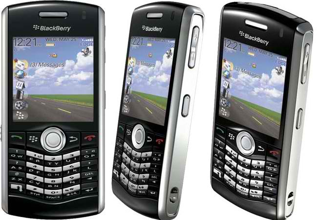 Mobile Phone Blogspot: Blackberry 8110 Pearl - The Small Blackberry