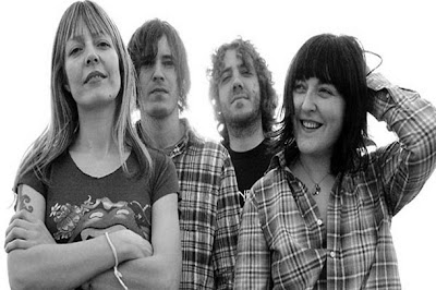 LapeNinsulaR ::...: Dover - Devil Came To Me