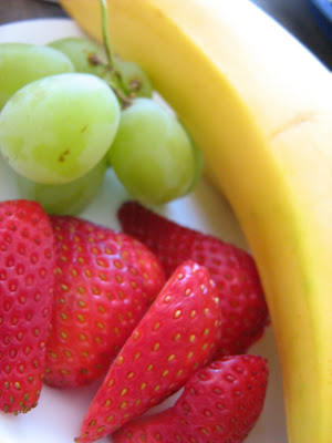 Meet Me in the Kitchen: Whats in Your Lunchbox? Finger-Picking Chicken ...