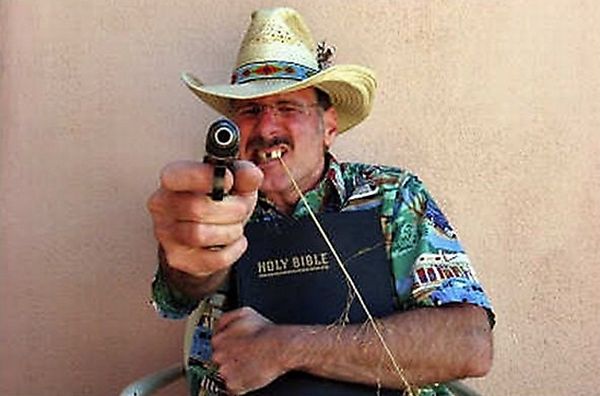 Curious, Funny Photos / Pictures: Funny Gun People - 25 Pics