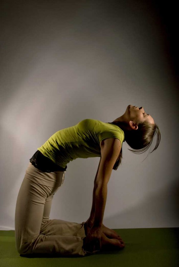 BLACK CACAO: Nice beautiful expressive Extreme Yoga Poses - 32 Pics