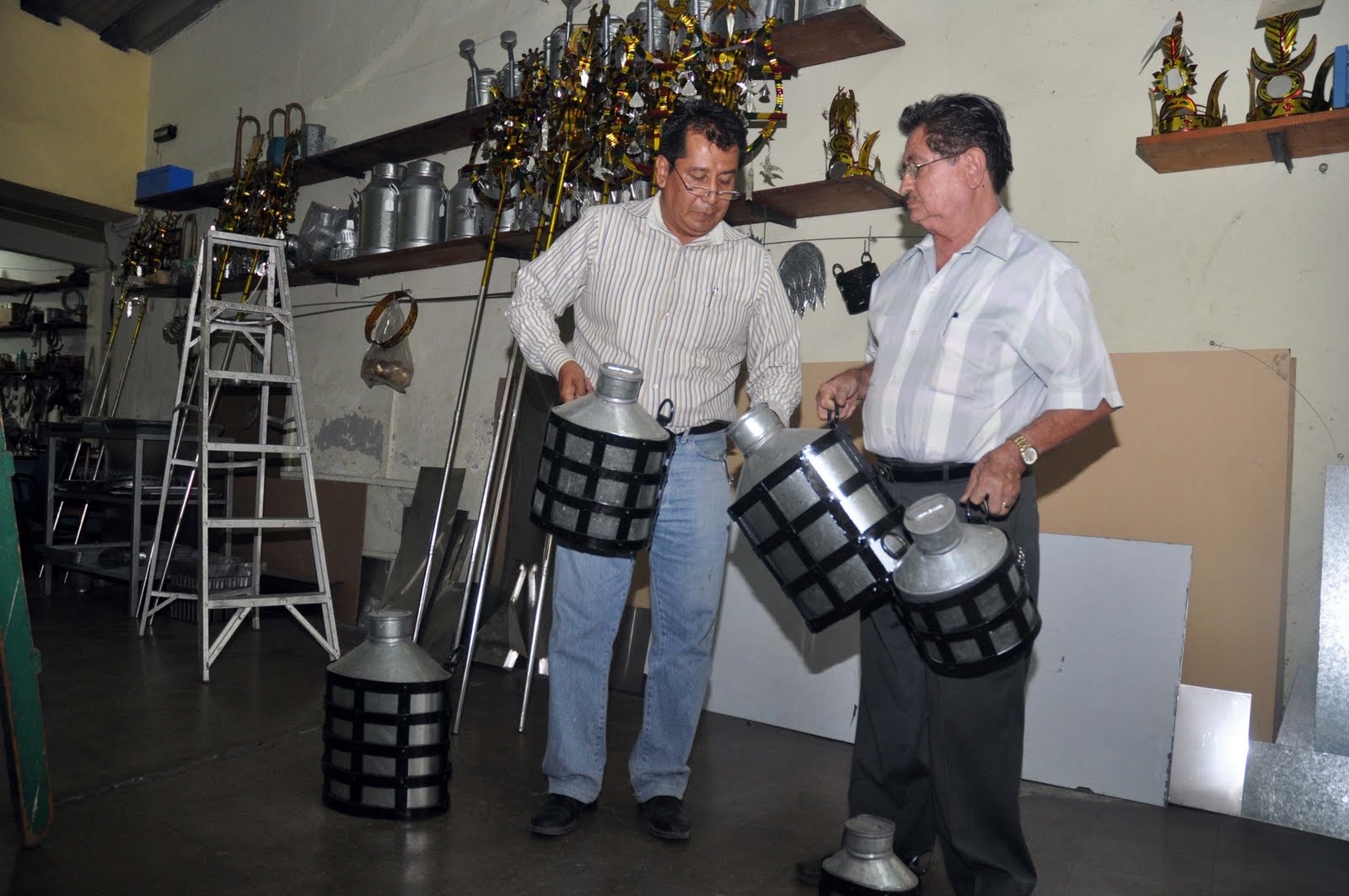 Comala: Dona Jorge Terríquez accesorios típicos del campo al Museo de ...