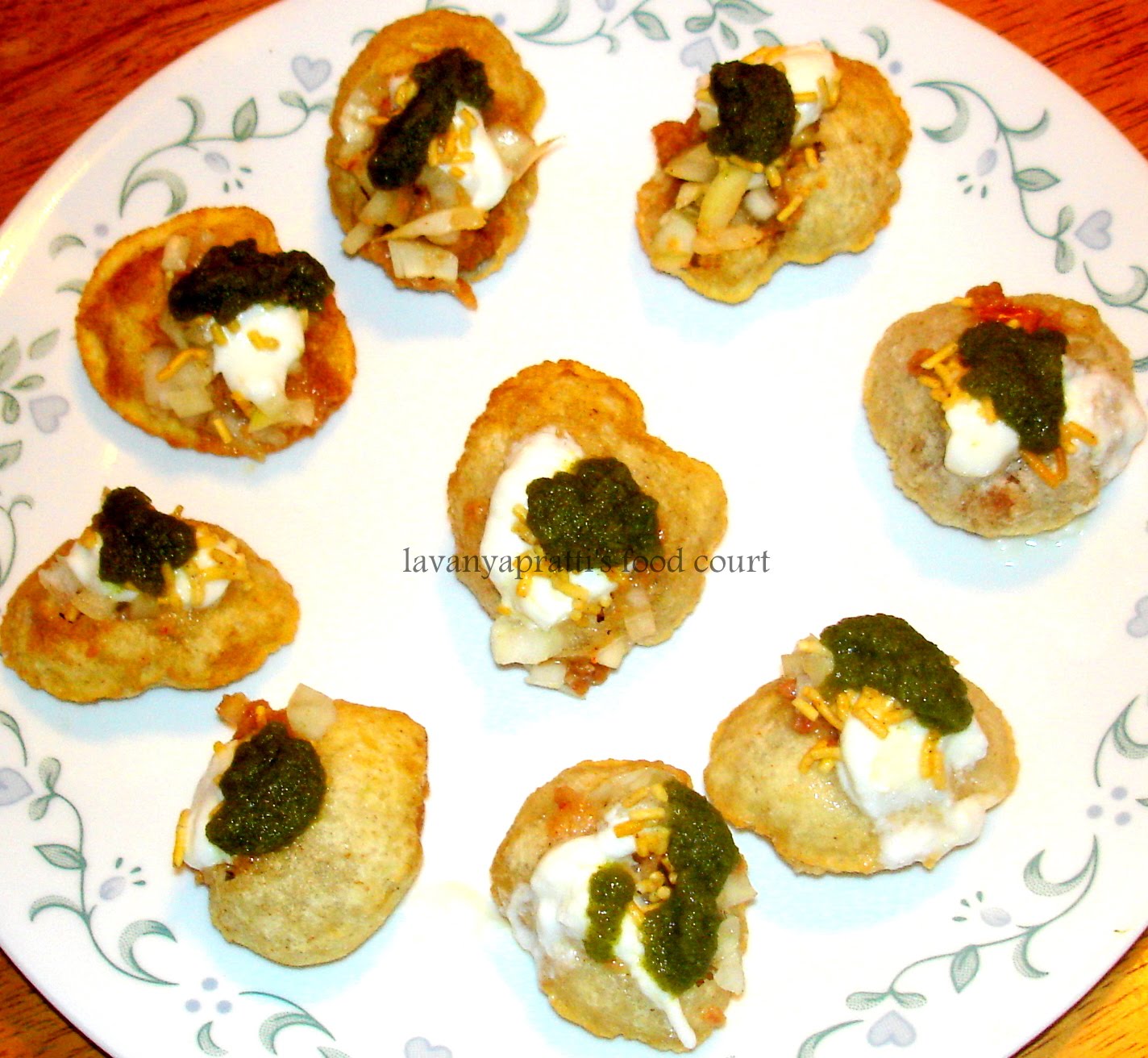 WELCOME TO LAVANYA PRATTI'S FOOD COURT, Bon Appétit: PANI POORI: